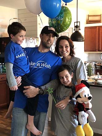 caleb-pecoraro-and-family.jpeg | Neurological Surgery